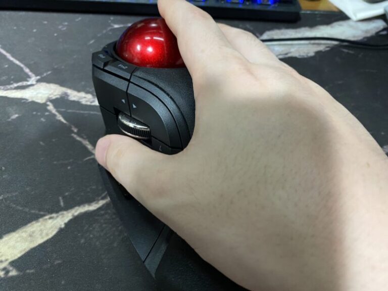 エレコムトラックボール HUGEをしばらく使ってみた感想、ExpertMouseと比較 | モノツクリスト｜パソコン・ゲーム・音楽を楽しむ雑記ブログ